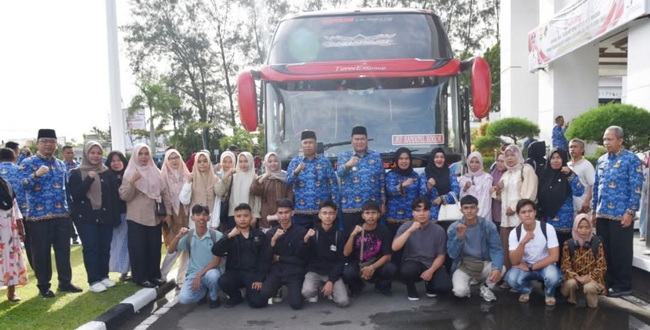 Pariaman Berangkatkan 15 Mahasiswa SAGA SAJA Plus ke UNAS PASIM Bandung ...